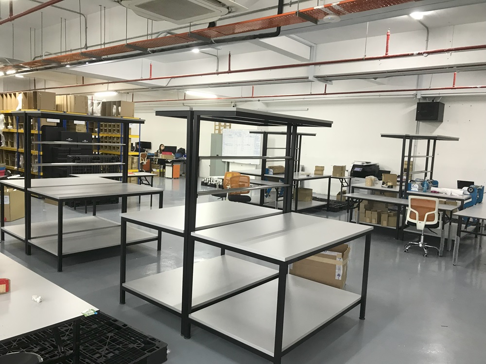 Industrial Workbench - Lumbersteel